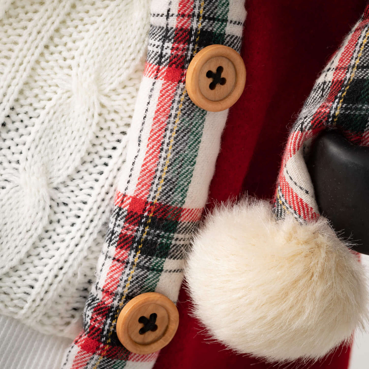 Classic Plaid Santa Figure – GYFTZ